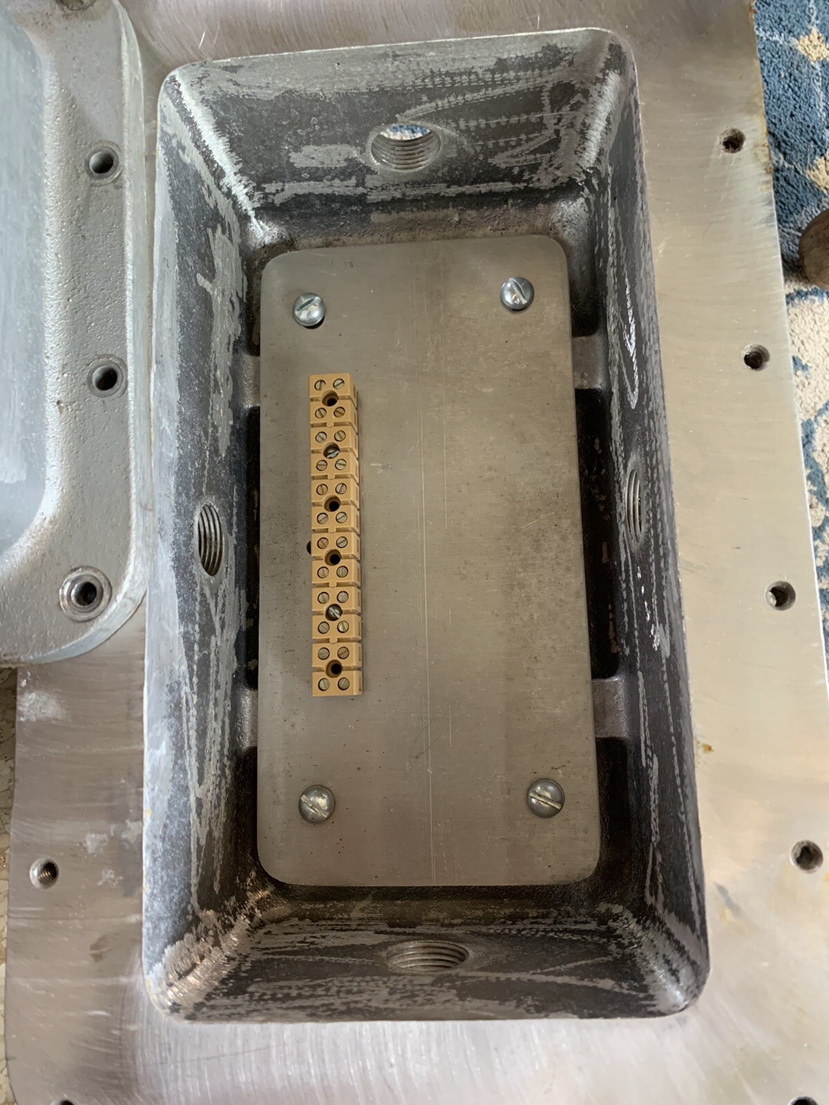 Hubbell Killark XJB 5106 Explosion Proof Junction Box 13x8x8" open ...