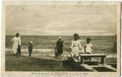 1920 Riccione - Saluti da Riccione, riva del mare bagnanti pedalò - FP ...