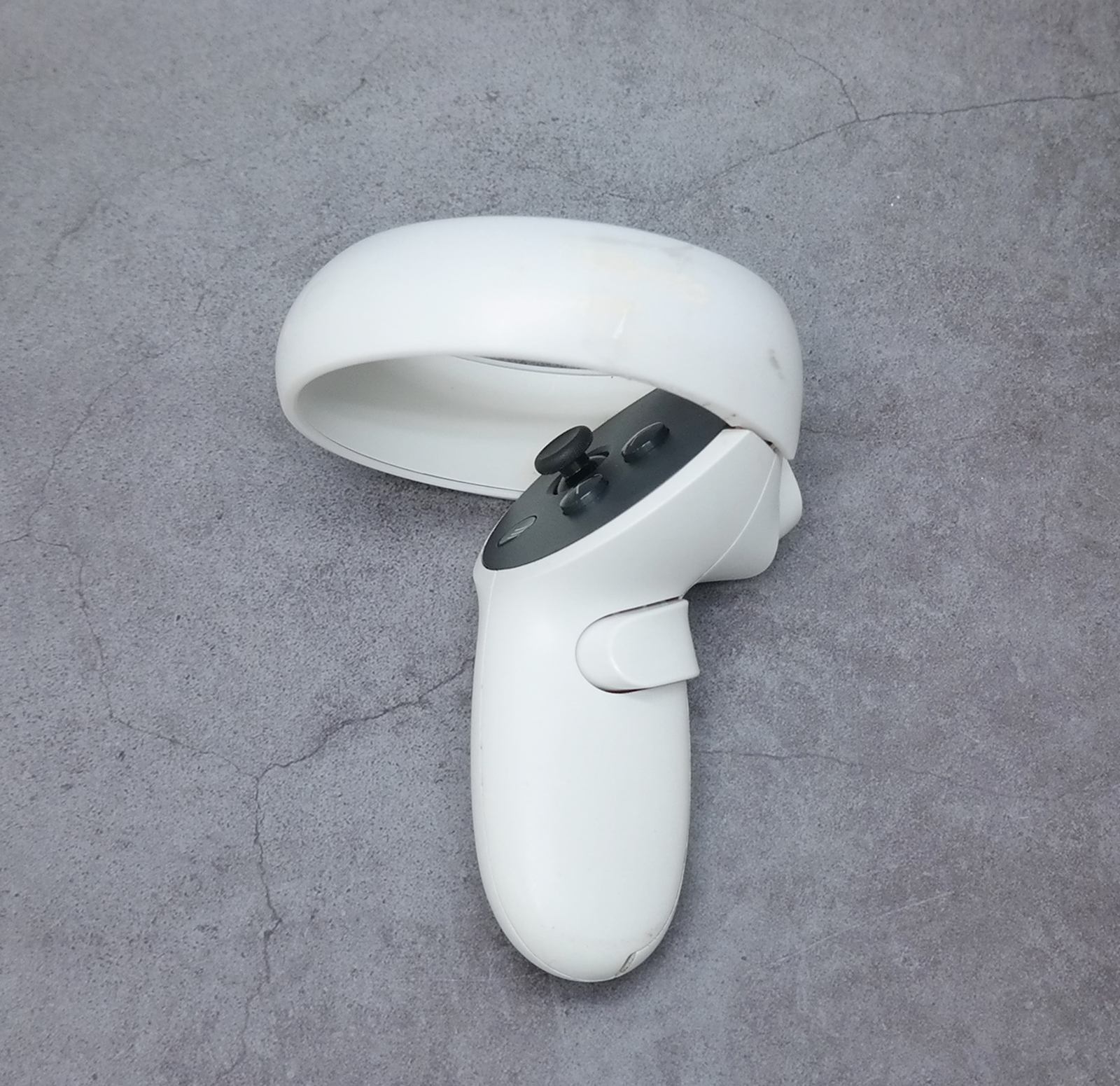 Oculus Quest 2 Left Controller BROKEN