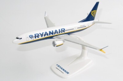 PPC 222840 1:200 Boeing 737 MAX 8 Ryanair EI-HGT Plastic Push-Fit with ...