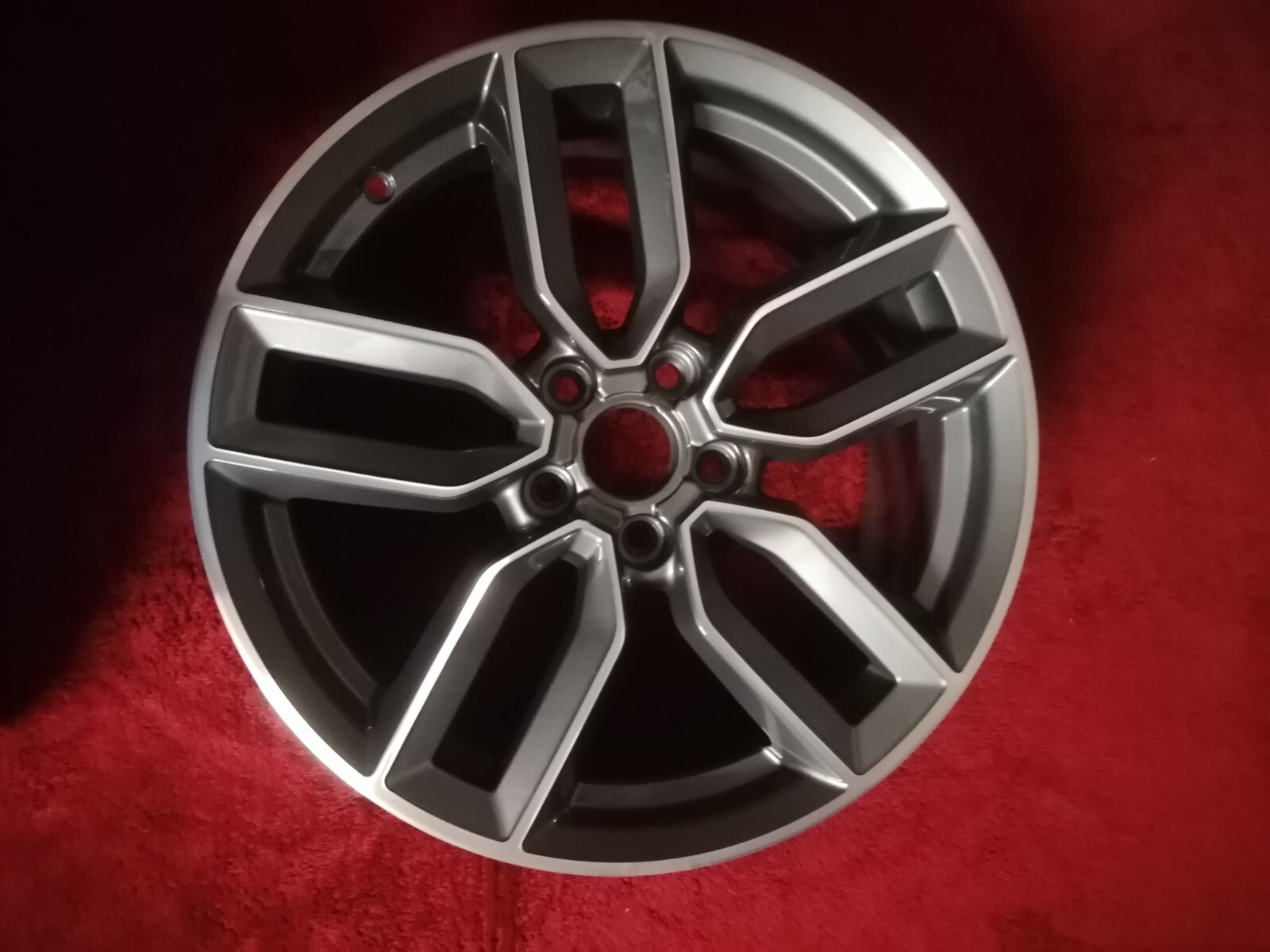 Audi S3 Alloy Wheel 8V0601025M 18 “ Unmarked 8v Genuine Diamond Cut ...