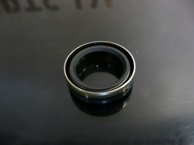 BMW 1 F21 Selector Shaft Seal 23128677736 8677736 Genuine for sale ...