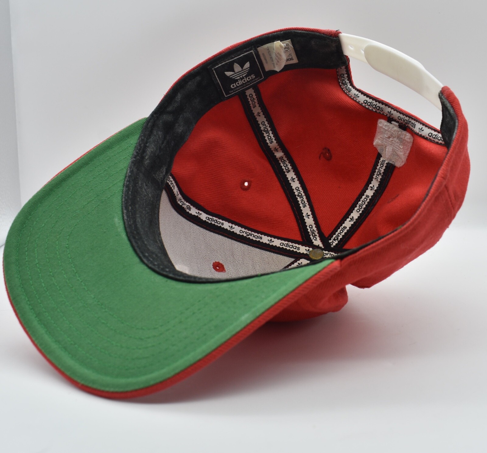 adidas Men's Originals Trefoil Chain Flatbrim Snapbac… - Gem