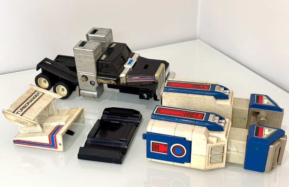 Vintage Bandai 1989 Kousoku Sentai Turboranger DX Turbo Robo and Rugger ...