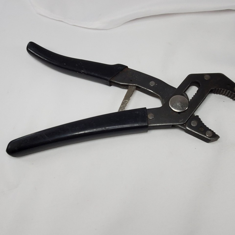 Craftsman Professional 45029 9" Robo Grip Self-Adjusting Pliers USA ...