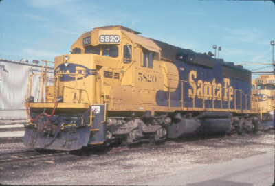 ATSF 5820 SD-45-2 (SANTA FE) --- Original Slide T5-7 | eBay