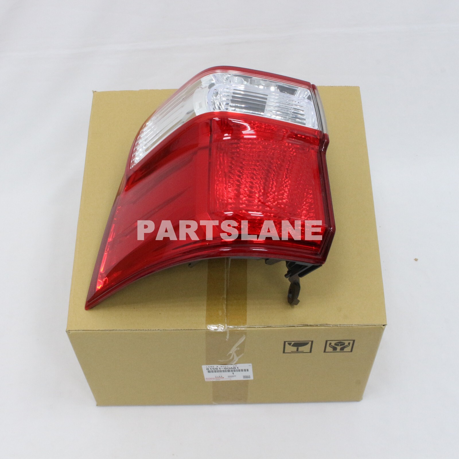 Toyota Land Cruiser OEM Rear Left Combination Lamp Lens and Body 81561 ...