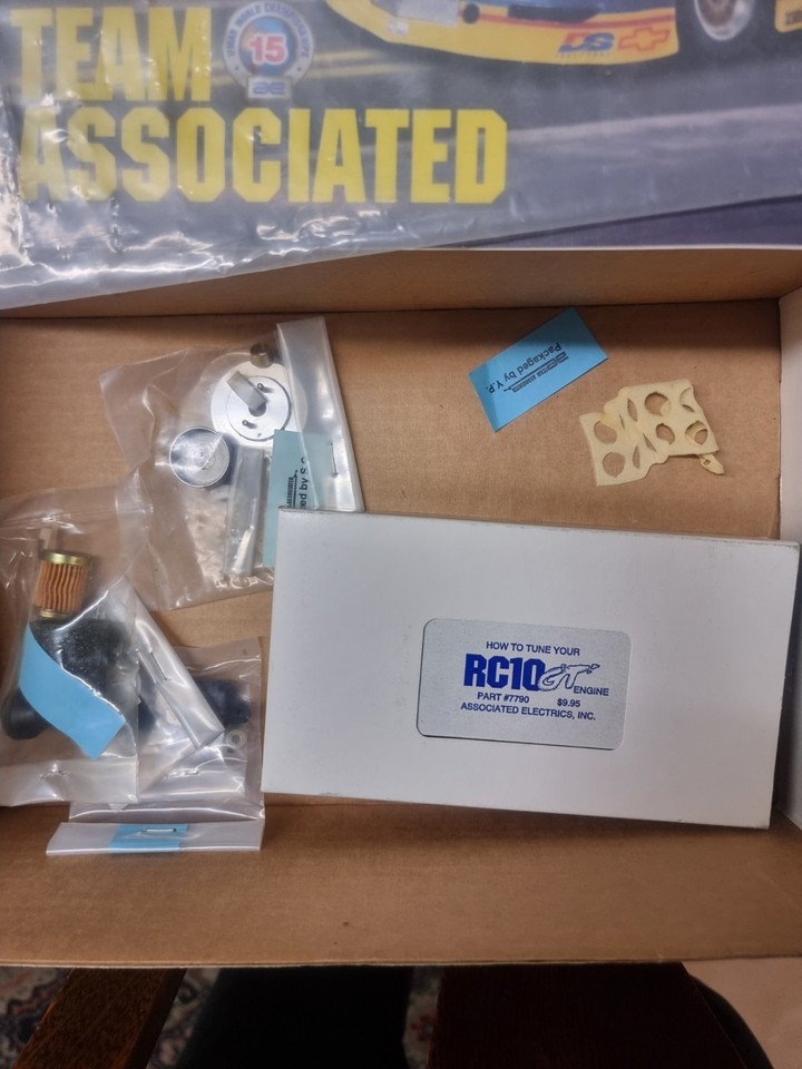 RC10 Nitro DS kit vintage rare as shown original not repro VHS tape ...