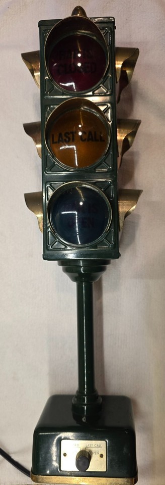 Vintage Stop Light/Traffic Signal/Bar Light 1960s B&B Last Call-Closed ...