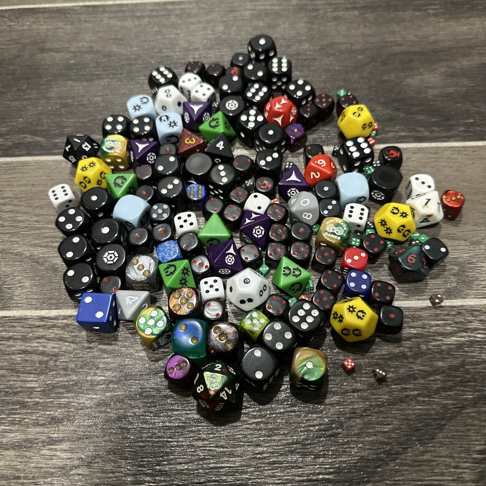 Huge Lot of 161 Mixed Dice Vintage Modern Lucite Wood Casino DND Game ...
