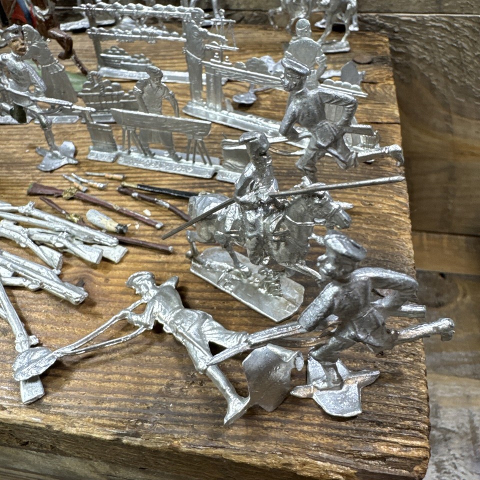 Vintage Large Lot of Metal Military Soldiers Horses Weapon Mostly ...