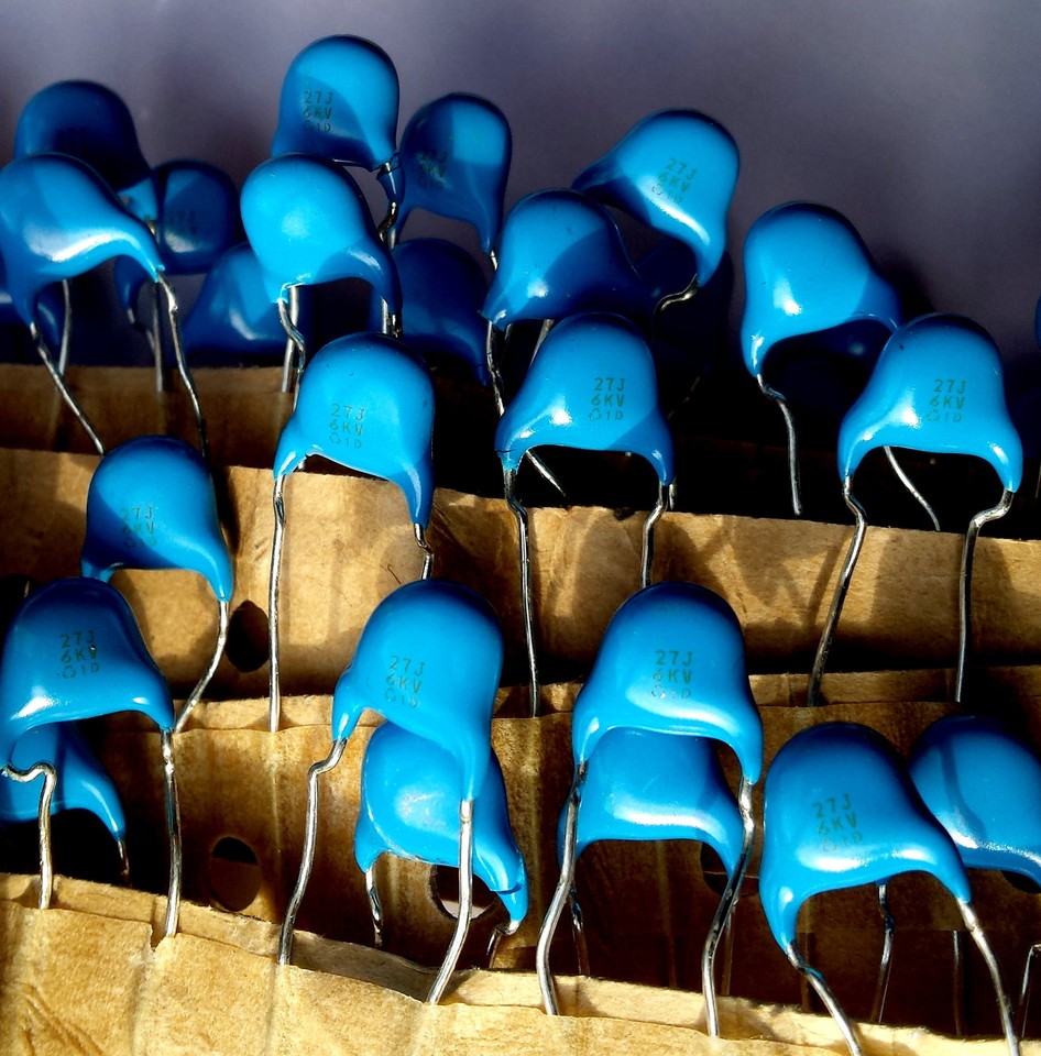 4x pieces - 27pF 6KV high voltage ceramic capacitor 27J –ref:227 | eBay