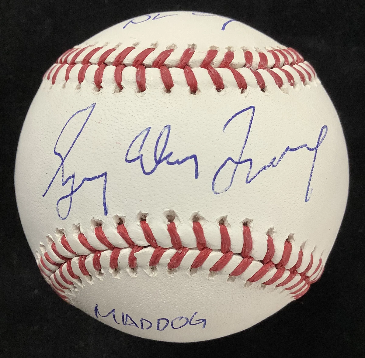 Greg Maddux Signed Baseball