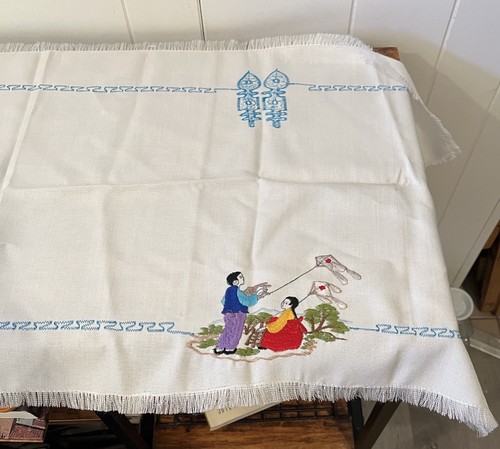 Handmade Embroidered Tablecloth/Table Runner With Chinese Kite Design ...