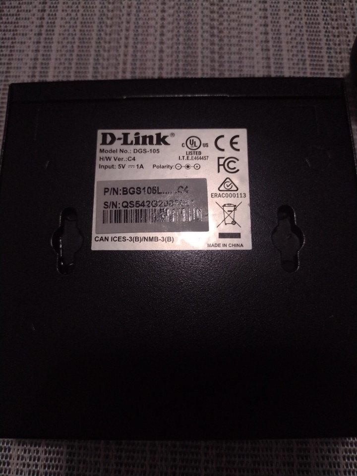 D-Link DGS-105 5 Port Gigabit Desktop Ethernet Switch Tested Working ...