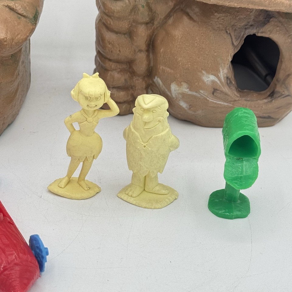 VINTAGE Marx 1960s Flintstones Rubbles House Garage Mailbox Car Barney ...