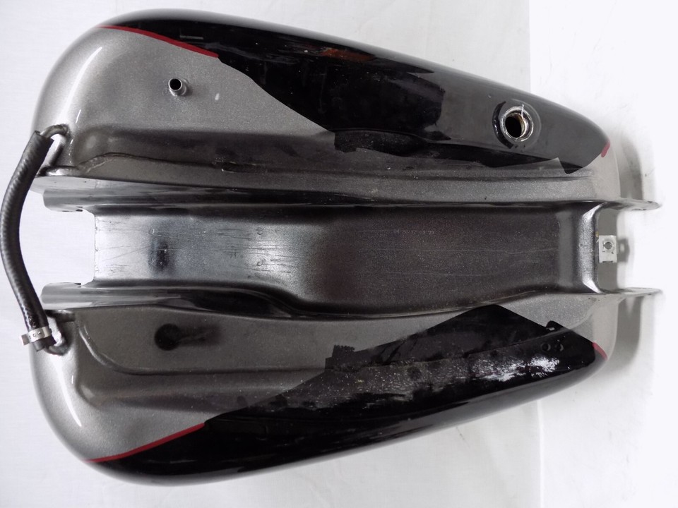 Harley-Davidson Dyna Lowrider Fuel Tank (2017) *Damaged on Right Side ...
