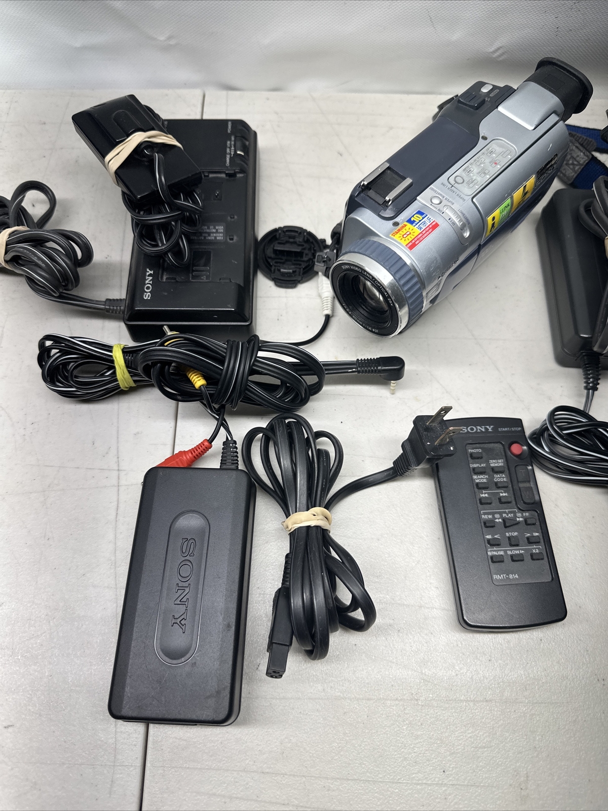 Sony DCR-TRV530 Handycam Camcorder - Accessories Included Digital 8 ...