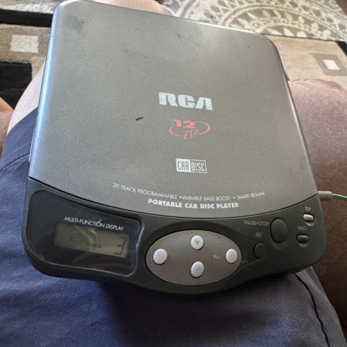 RCA RP-2010B Portable Car Disc Player with CaseLogic Case, Earbuds, Car ...