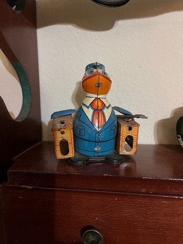 VINTAGE TPS TIN WIND UP THE MAILMAN DUCK TOY WORKS! | eBay