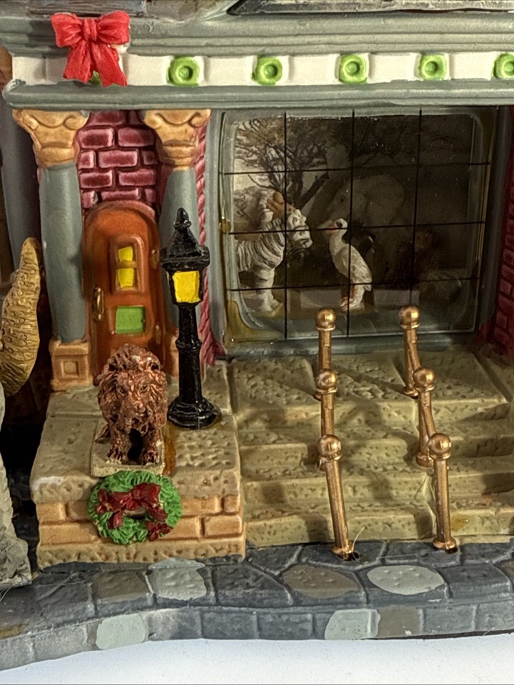 Lemax Caddington Village NATURAL HISTORY MUSEUM Christmas Village ...