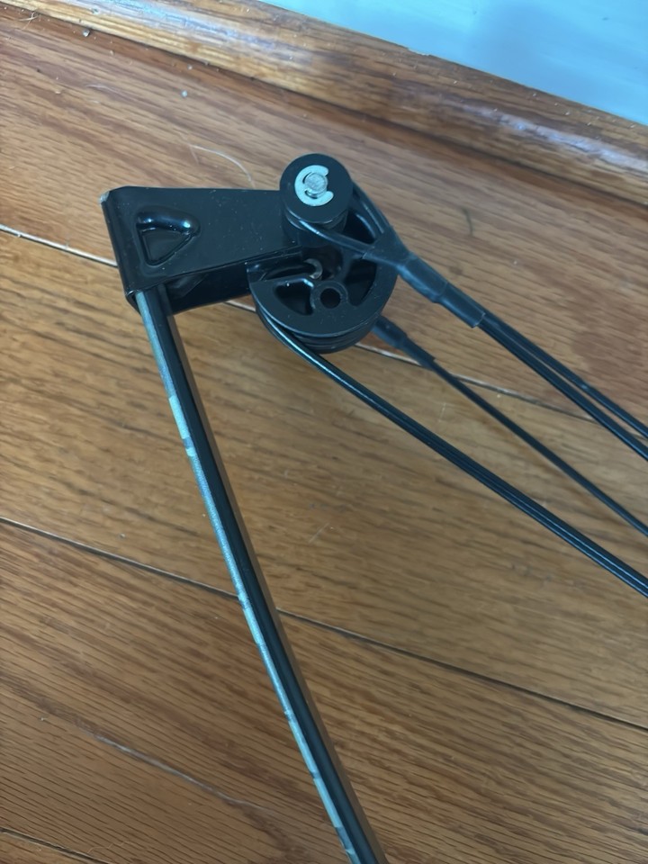 CENTERSHOT™ COMPOUND BOW Mossy oak | eBay