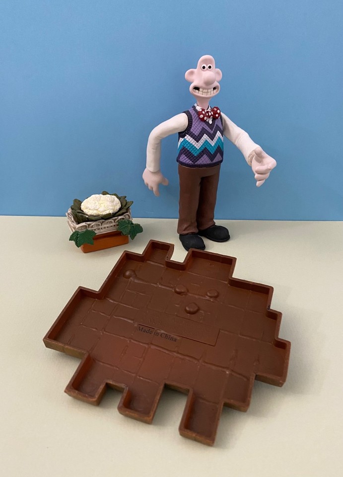 Wallace & Gromit Curse of the Were-Rabbit Wallace Figure Set McFarlane ...