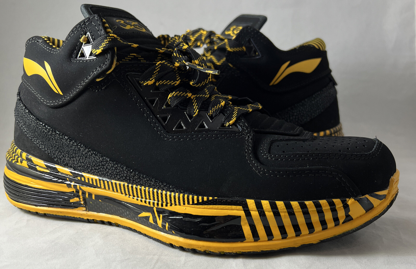 Li-Ning WOW 2 Caution mens 9.5 - Gem