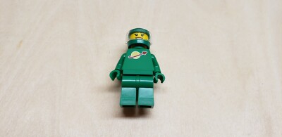 LEGO green spaceman with moon Yve female astronaut from Ideas Exo Suit ...