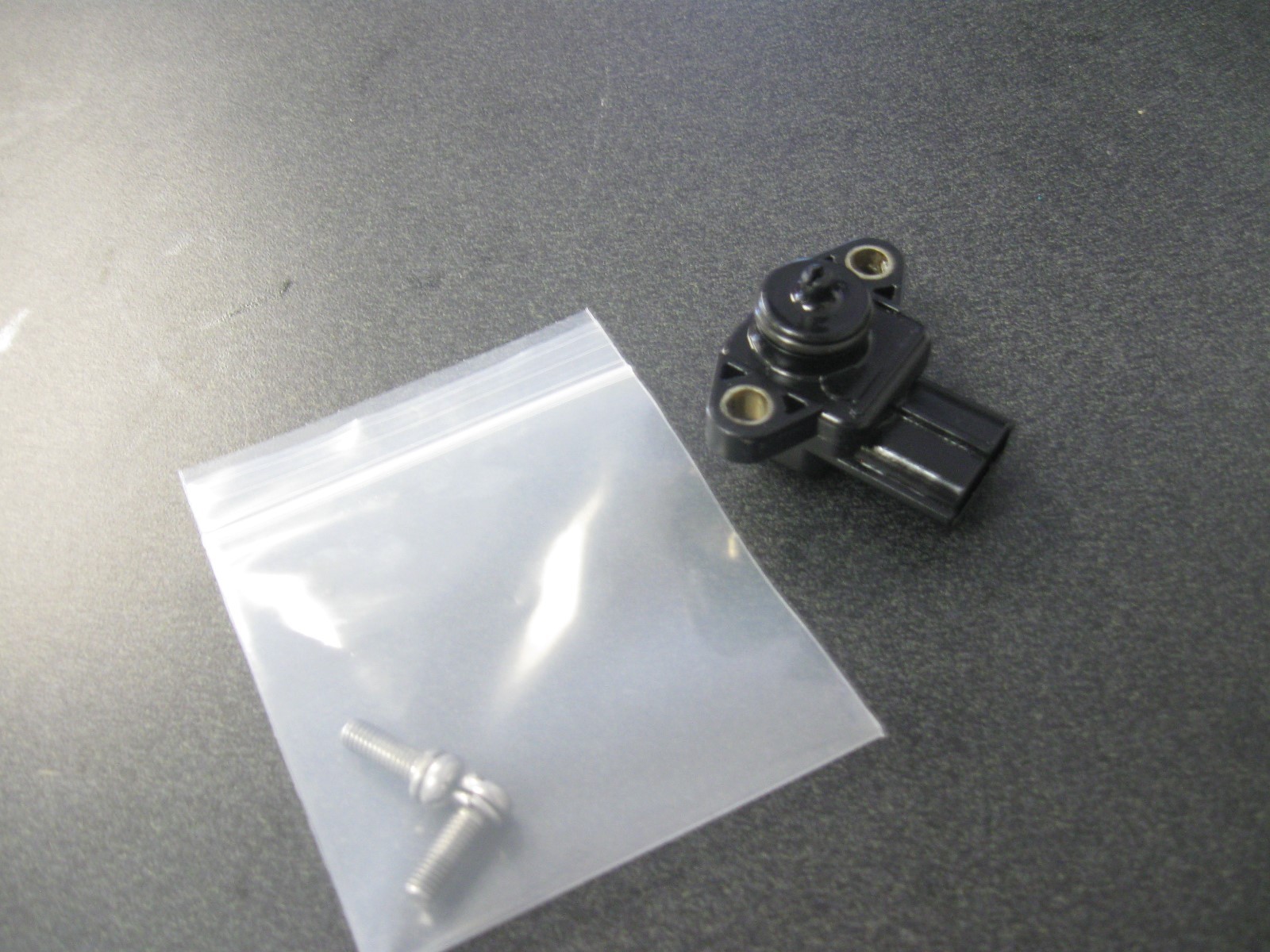 YAMAHA OUTBOARD SENSOR, PRESSURE 68V-82380-00-00 BINO2 | eBay