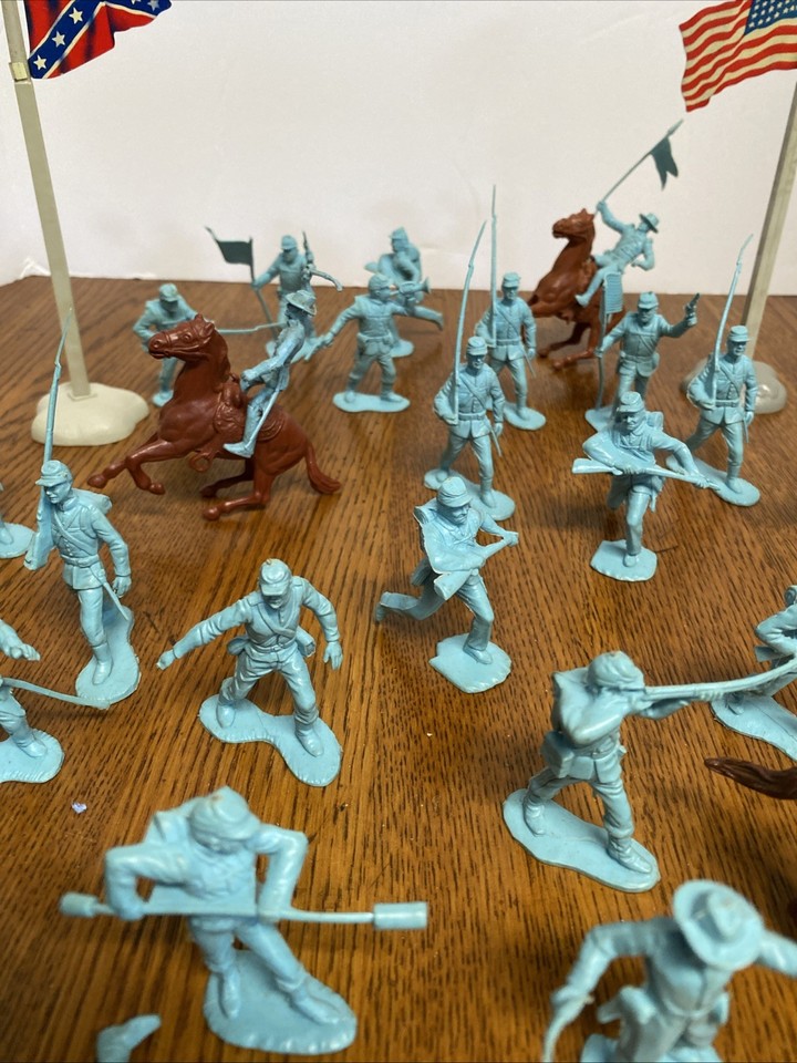 Marx Rin Tin Tin Fort Apache 7th Cavalry 27 Soldiers 5 Horses 2 Flags ...