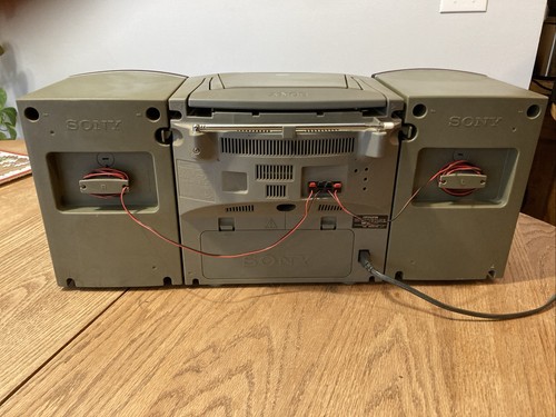 Sony CFD-Z550 AM/FM CD Cassette Portable Stereo Boombox ~ Read ...
