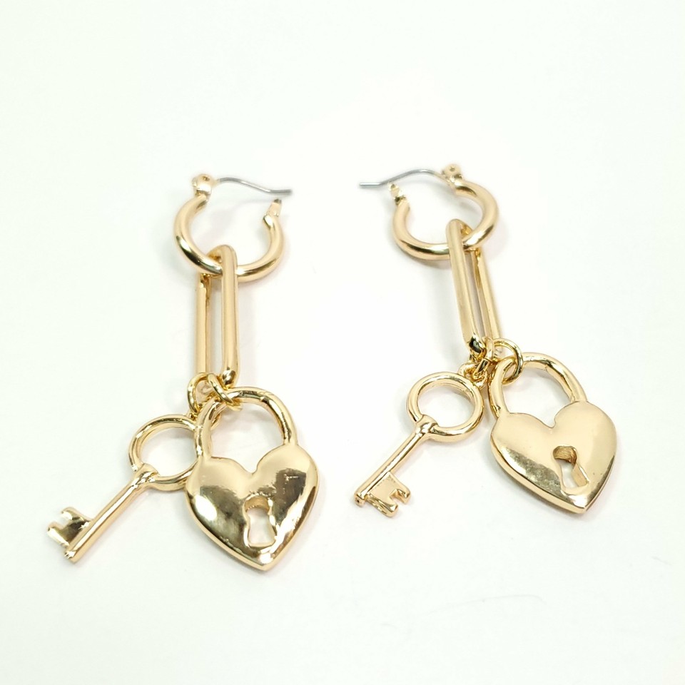 E0402 Gold Tone Metal Lock Key Design Linked Shape Pin Catch Dangle ...