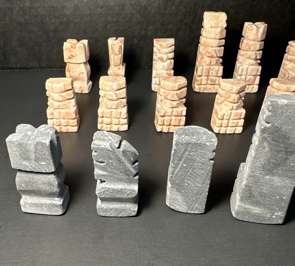 Vintage Aztec Rose Marble Black Onyx Chess Set Hand Carved Complete 32 ...