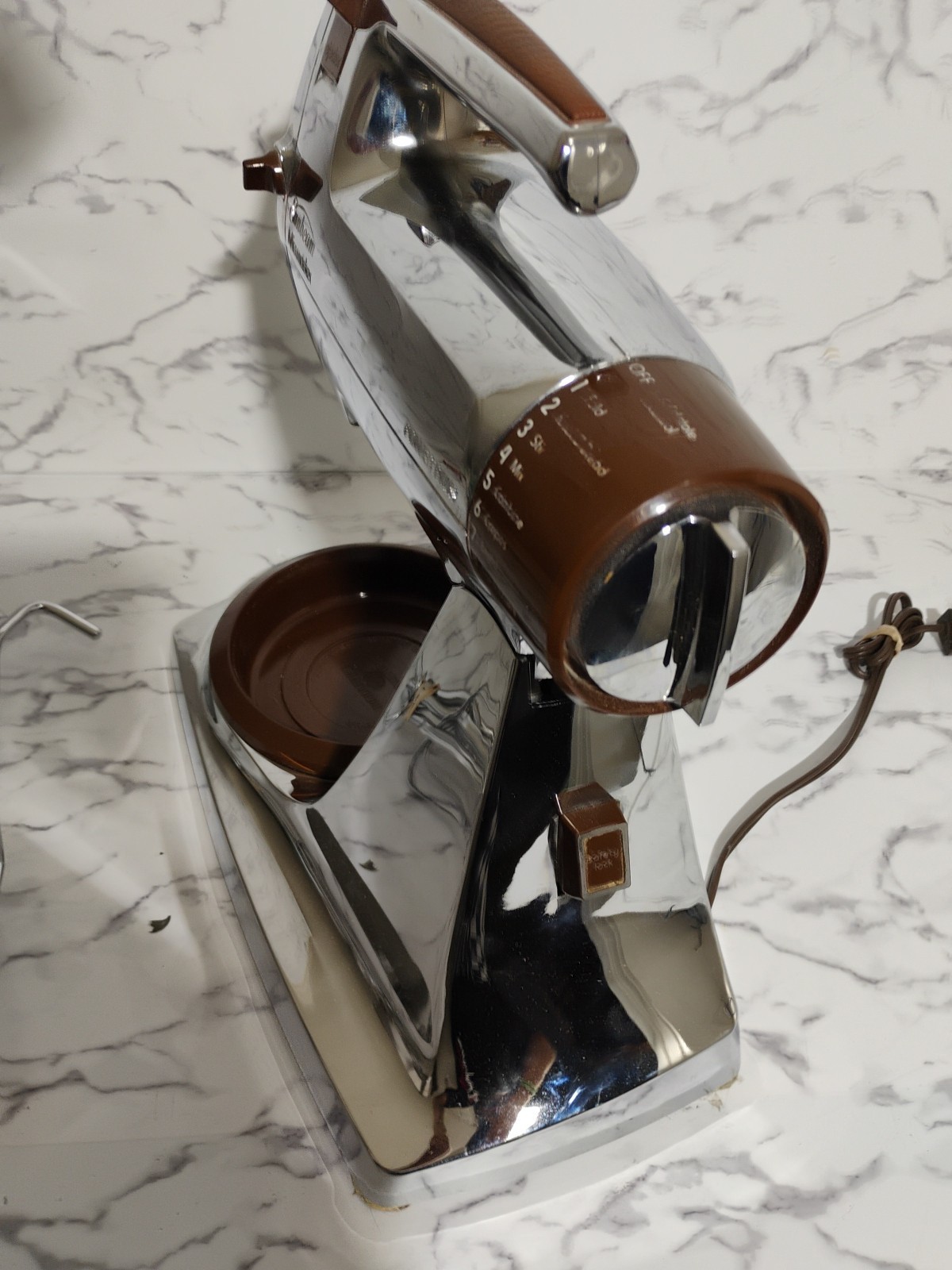 Vtg Sunbeam Mixmaster 12 Speed Chrome/Brown Mixer with 2 Bowls Working ...