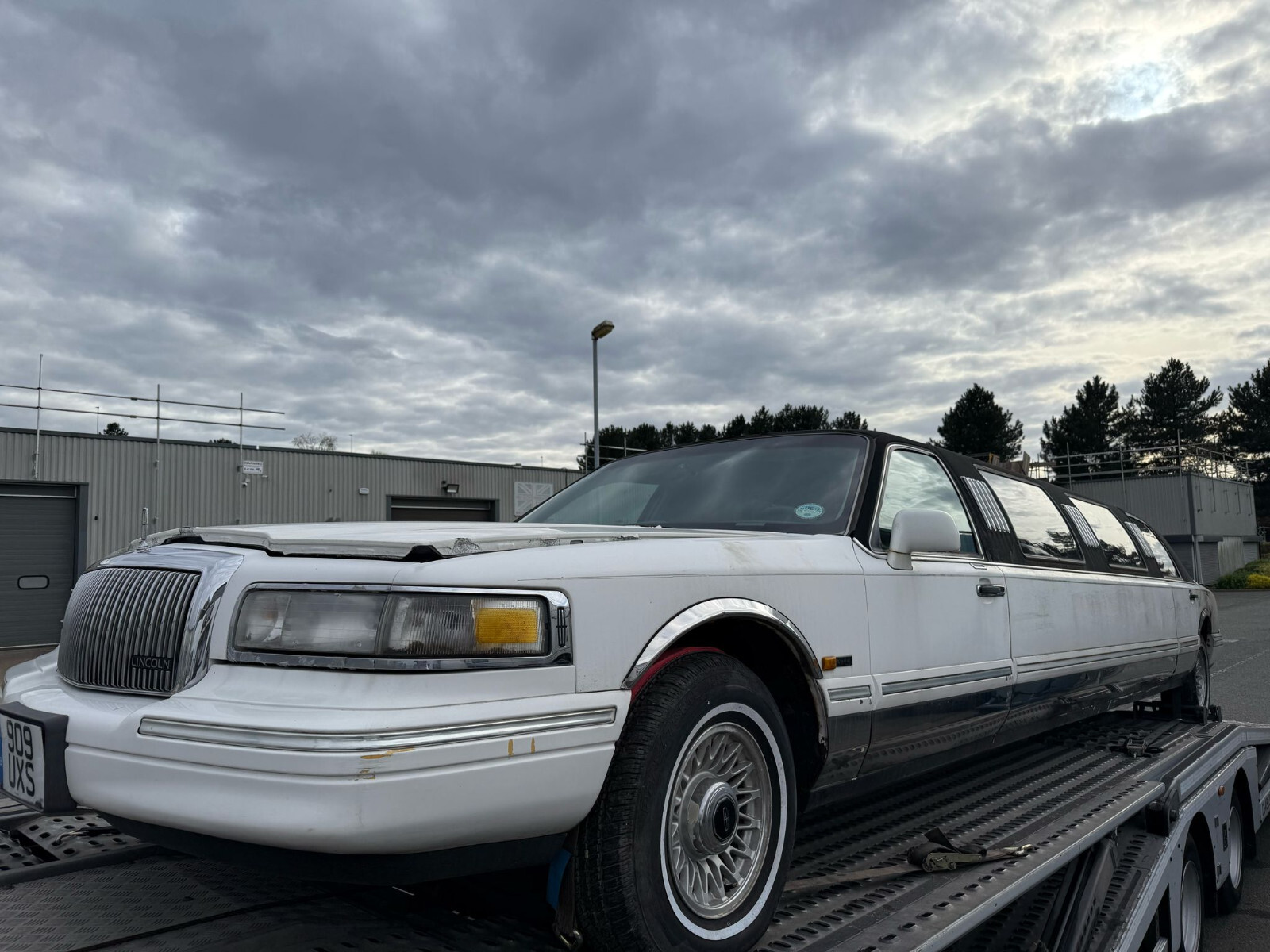2007 Lincoln Town Car Limousine - UK American Cars