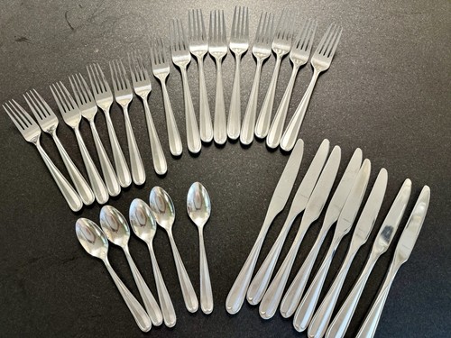 Oneida Stainless Flatware Set – 32 Pcs – Classic Pattern – Forks Knives ...