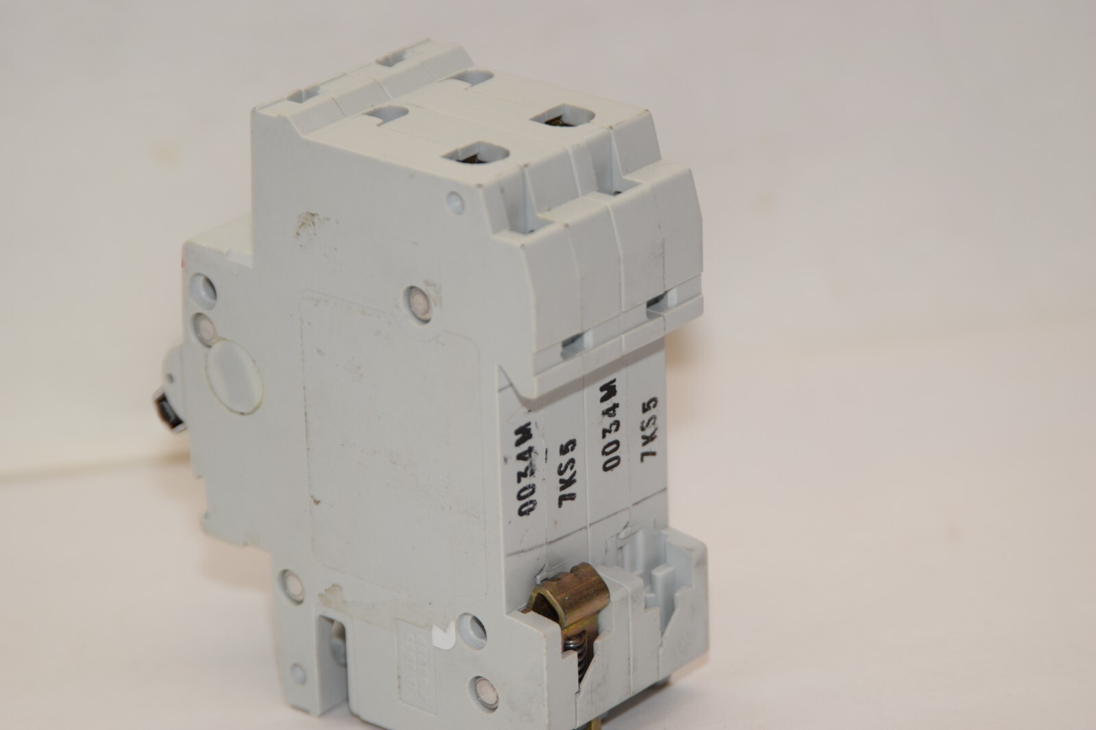 (NEW) ABB KS 5A KS5A 5A 5 Amp 2P Circuit Breaker | eBay