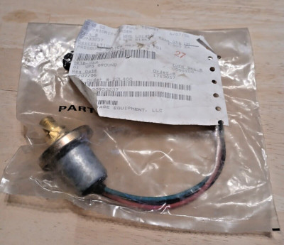 GradAll PRESSURE SWITCH SET AT 6 PSI 80933237 | eBay