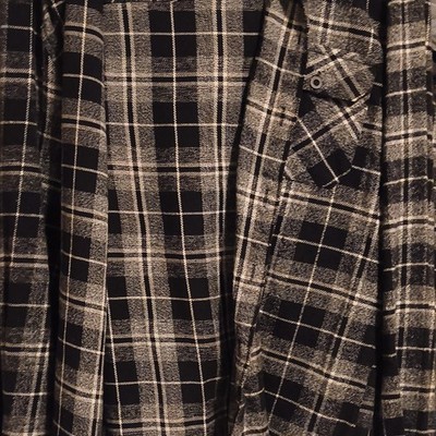 Eighty Eight Men's Plaid Flannel Shirt Black Red Rose Print Size L ...