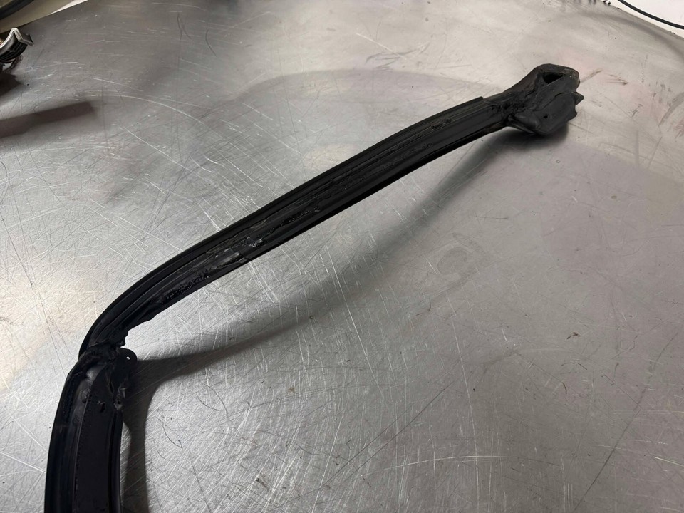 1997-04 C5 Corvette Windshield Weatherstrip Weather Strip Seal A-Pillar ...