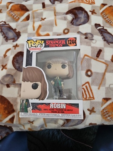 FUNKO POP ! ROBIN 1244 STRANGER THINGS | eBay