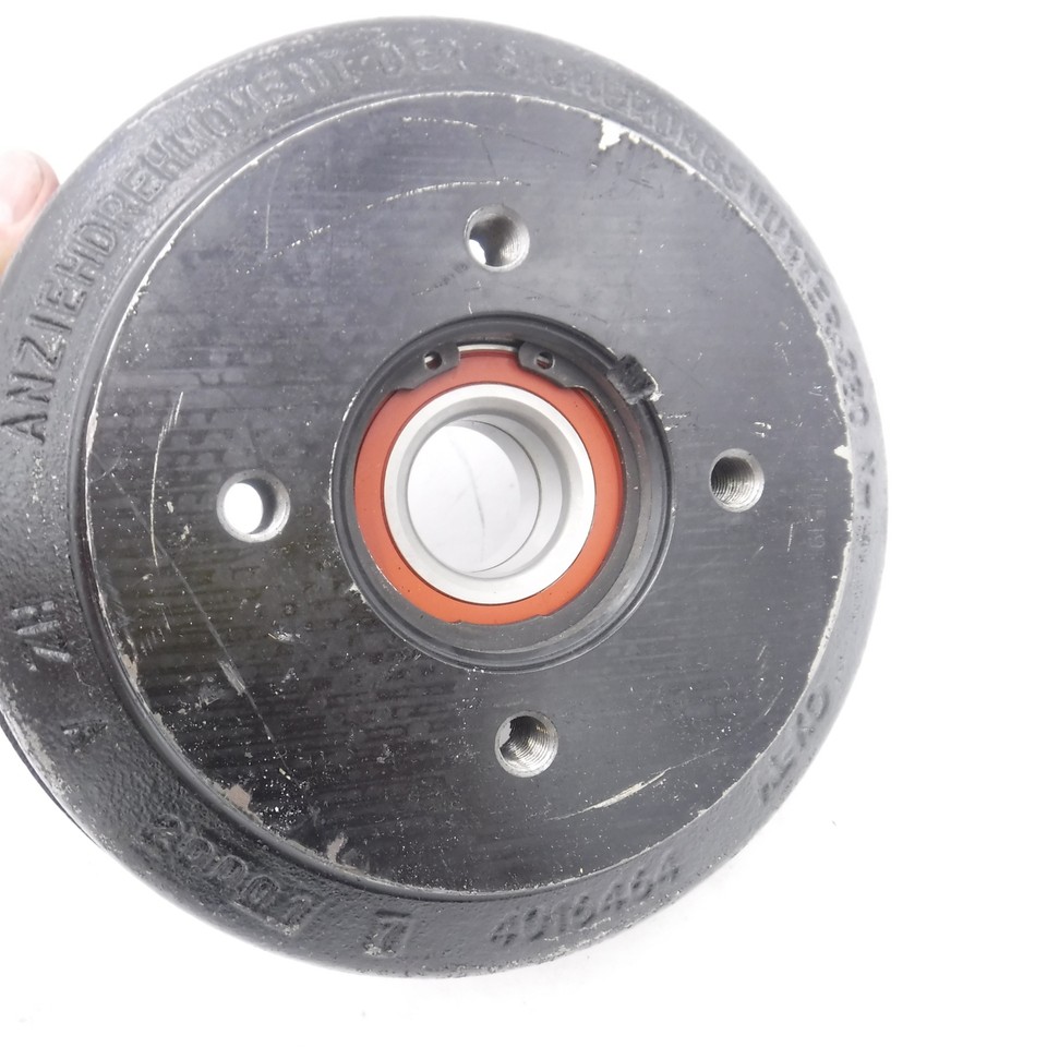 Alko 4016464Trailer Brake Drum 4 Stud 200mm x 50mm W/ 64mm Bearing 1.5 ...