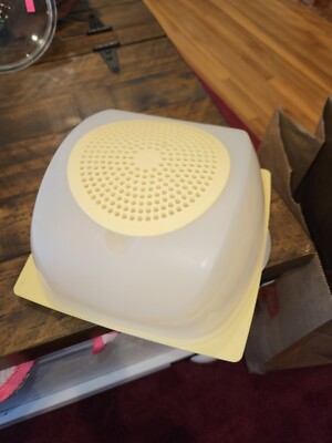 Tupperware Cheesmart Cheese Keeper Saver Small Condens Control Yellow ...