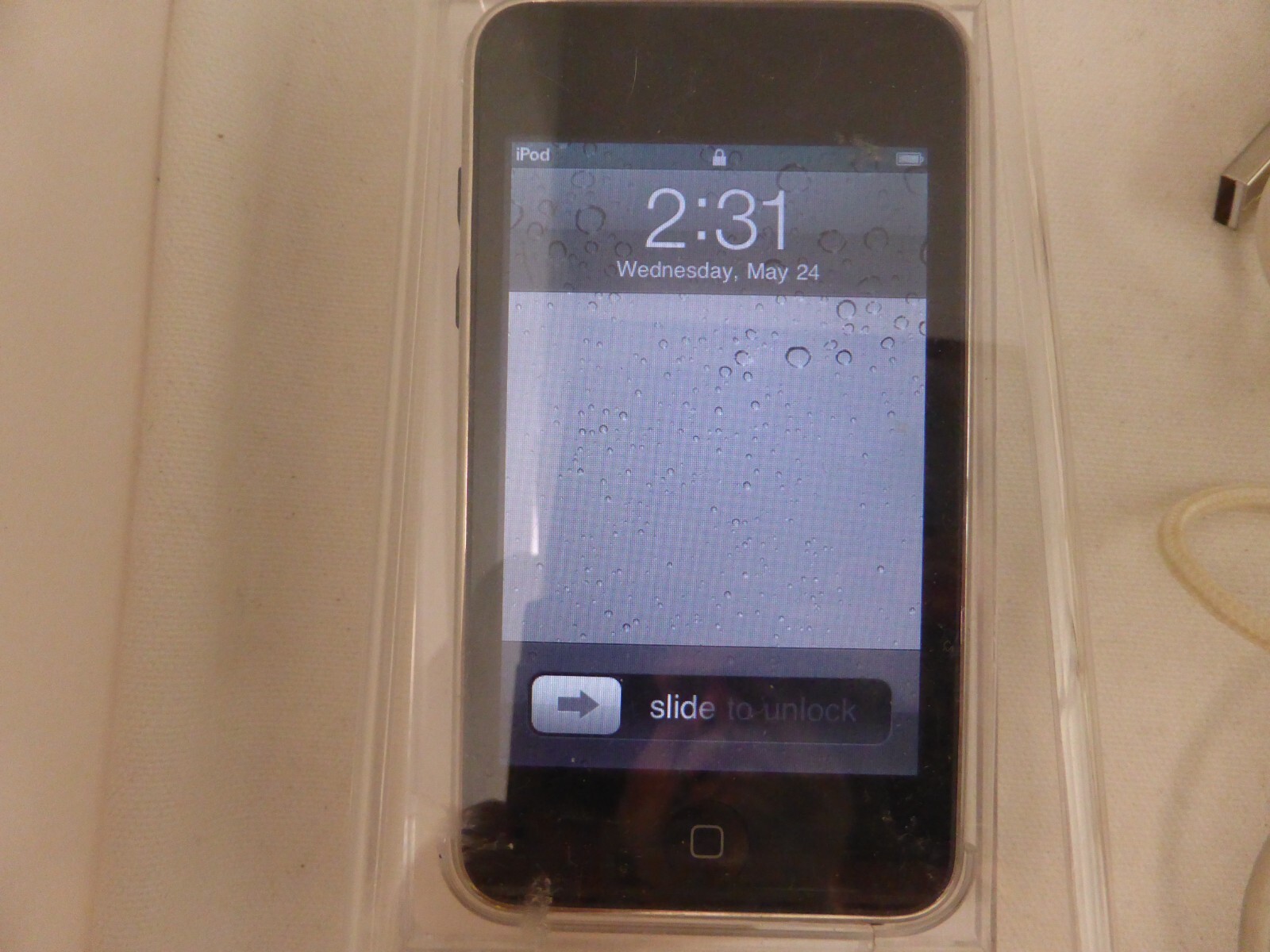 Lot of 4 Vintage Used iPods and Accessories - READ DESCRIPTION | eBay