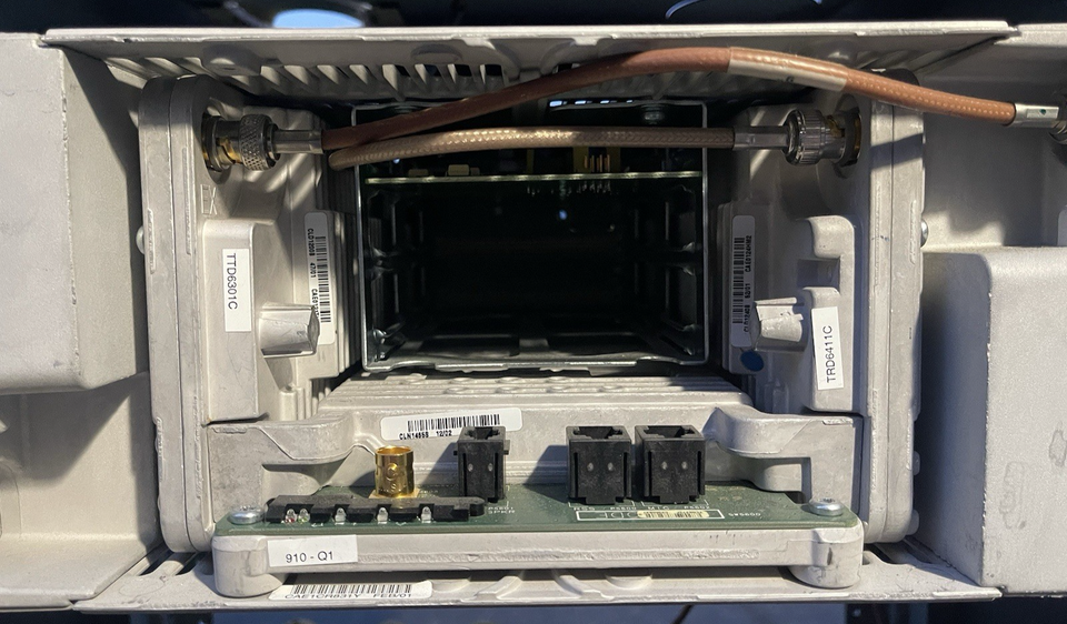 Motorola MTR2000 VHF 100W Repeater/Base Station T5766A 132-174MHz R1/R2 ...