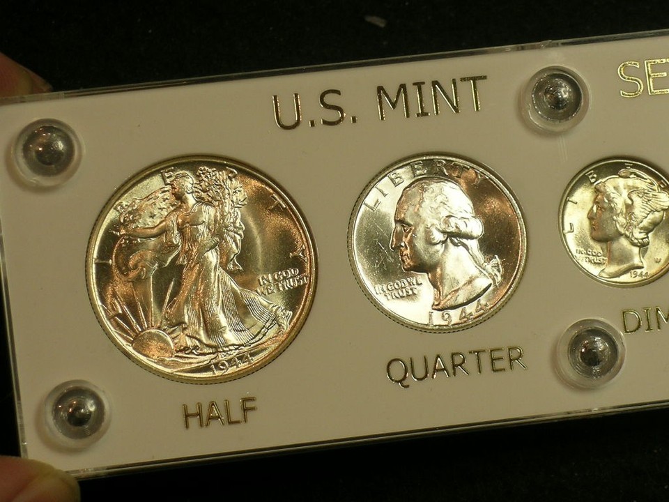 1944 Brilliant Uncirculated Coin Year Set - White Capital Holder Birth ...