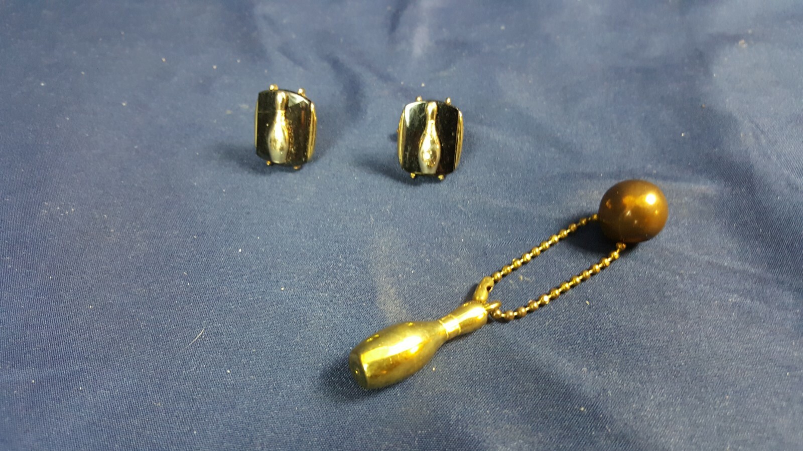 Vintage Swank Bowling Ball and Pin Cufflinks Onyx w K… - Gem