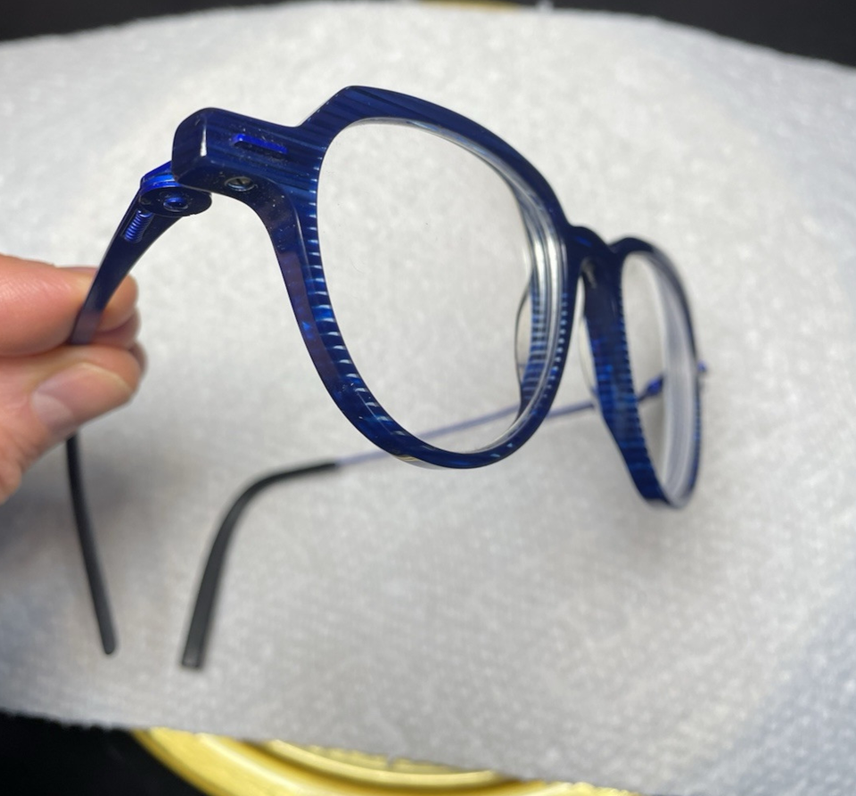 Theo for Anne et Valentin, Theo Pyra frame 009 eye glass frames, blue ...