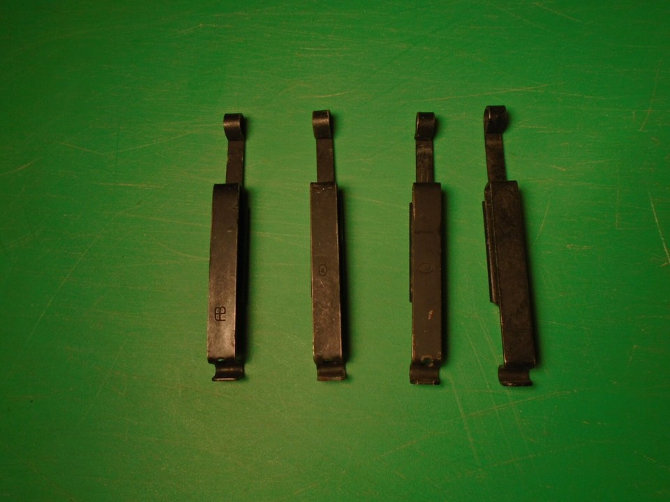 4 x USGI US Military Alice Clips Equipment Utility Belt Clip M-1956 M ...